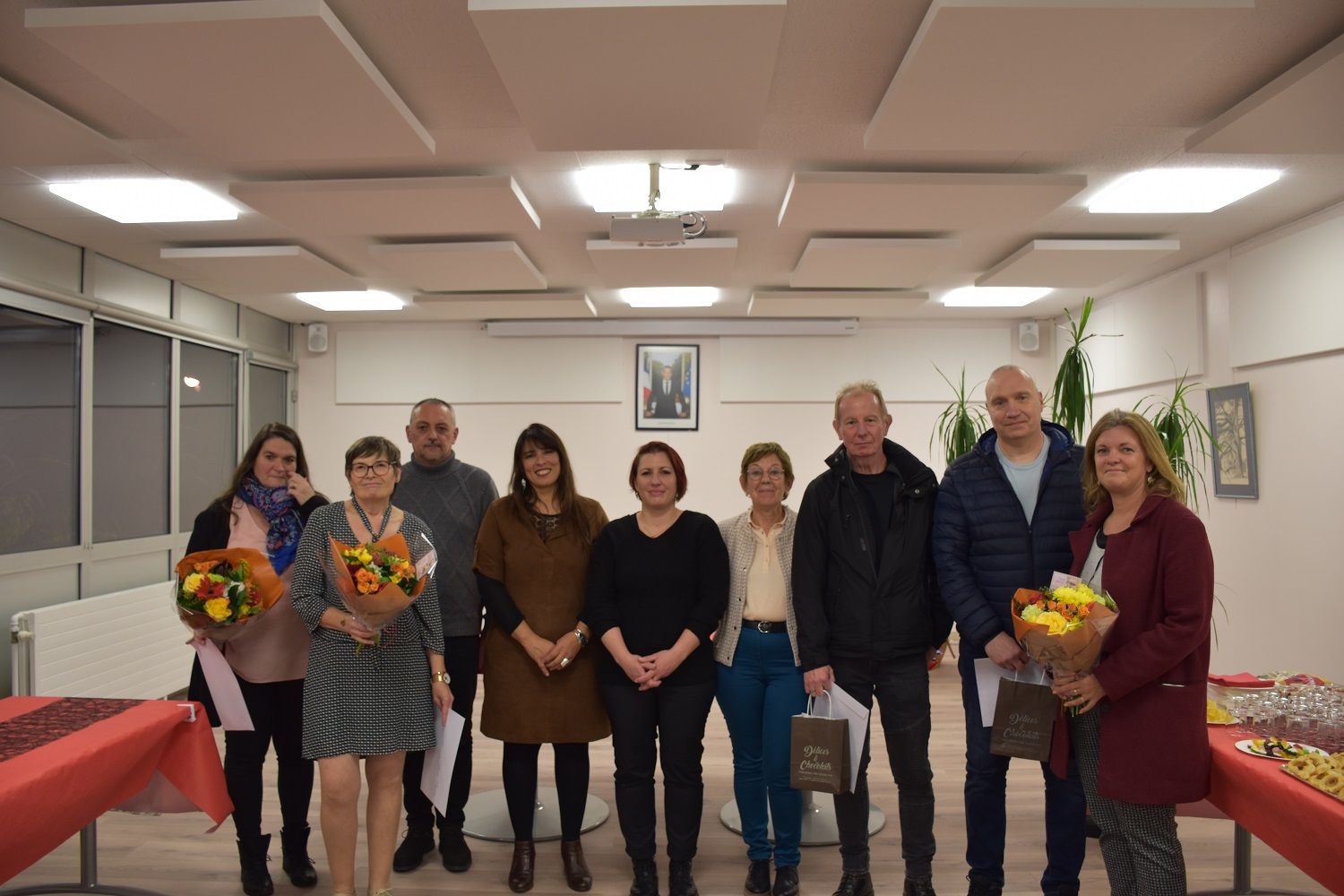 Une très belle Cérémonie de récompenses aux diplômés de la mention ...