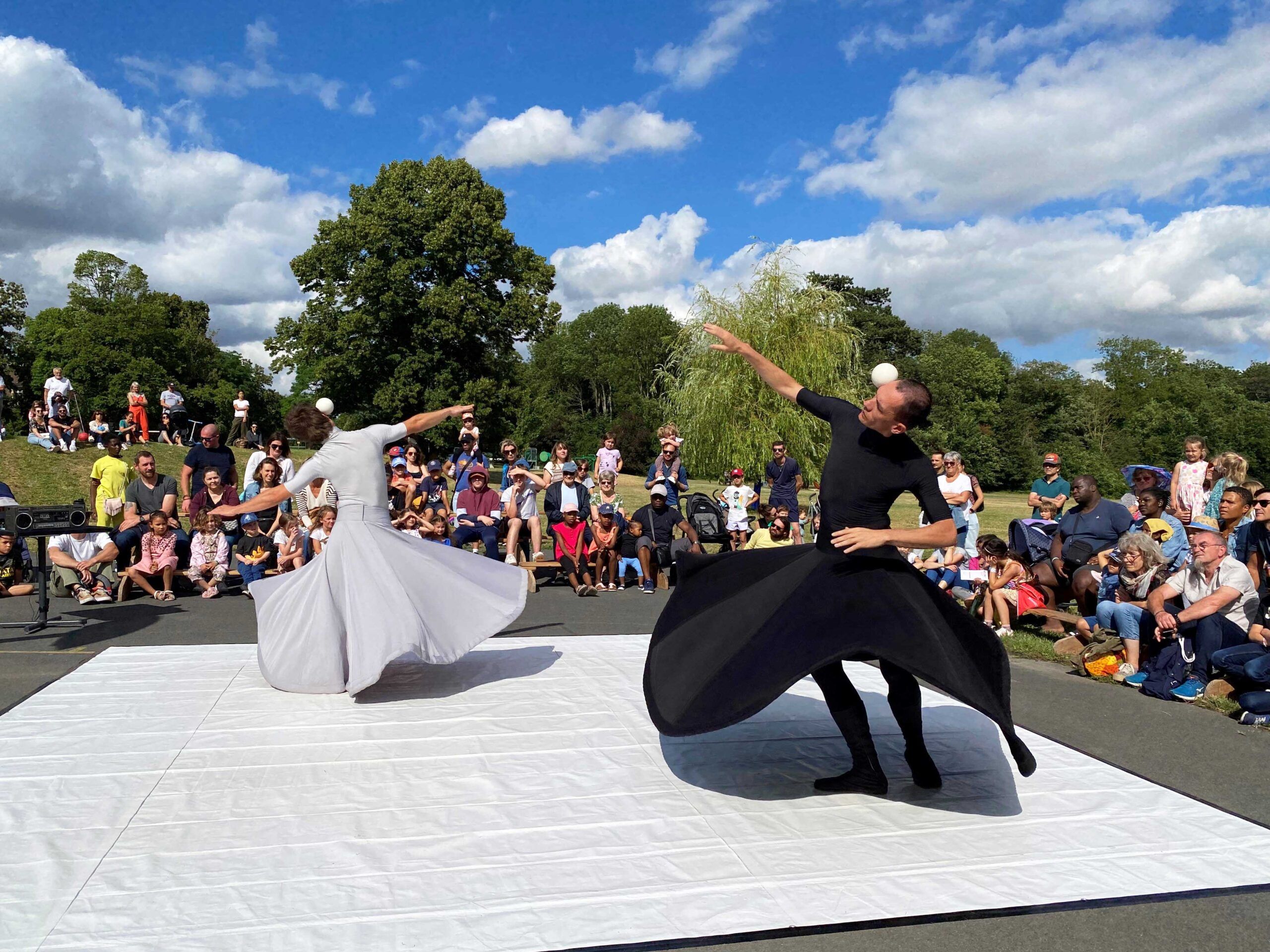 Avec We Cirk, la poésie et les arts du cirque de rue s’invitent dans le ...